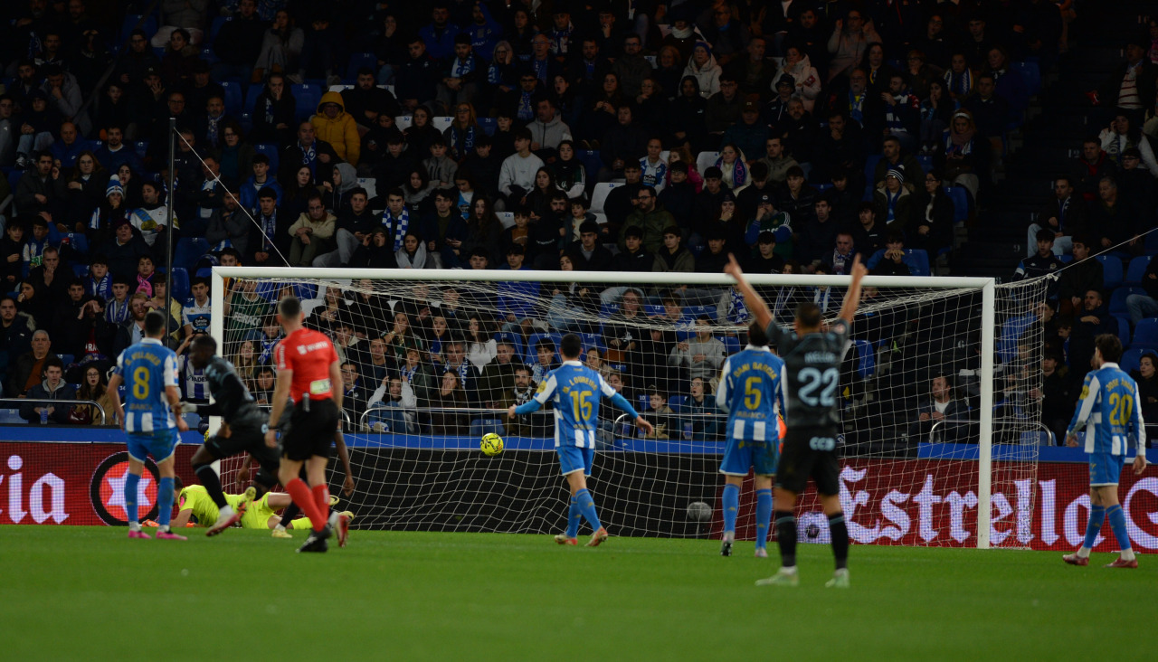 Los cambios de los rivales del Dépor marcan al equipo