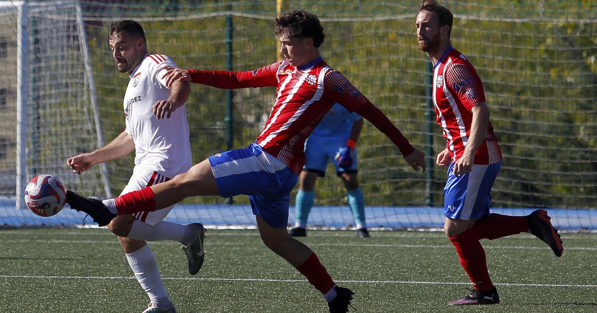 El Sporting Meicende endosa un correctivo al Carral