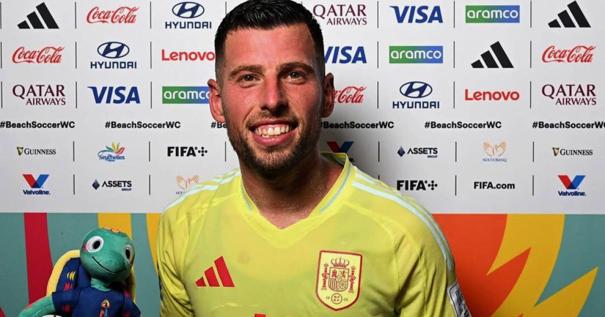 Kuman, el coruñés que amenaza el reinado de Brasil en el fútbol playa ...